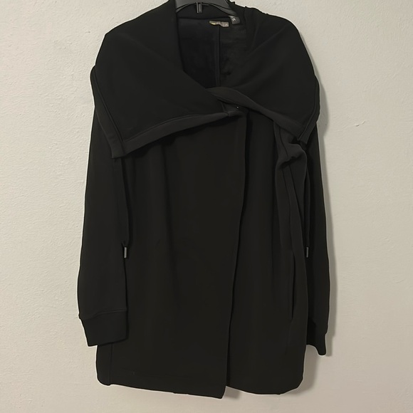 Zella | Jackets & Coats | Nwot Zella Shooting Star Cozy Wrap Jacket ...
